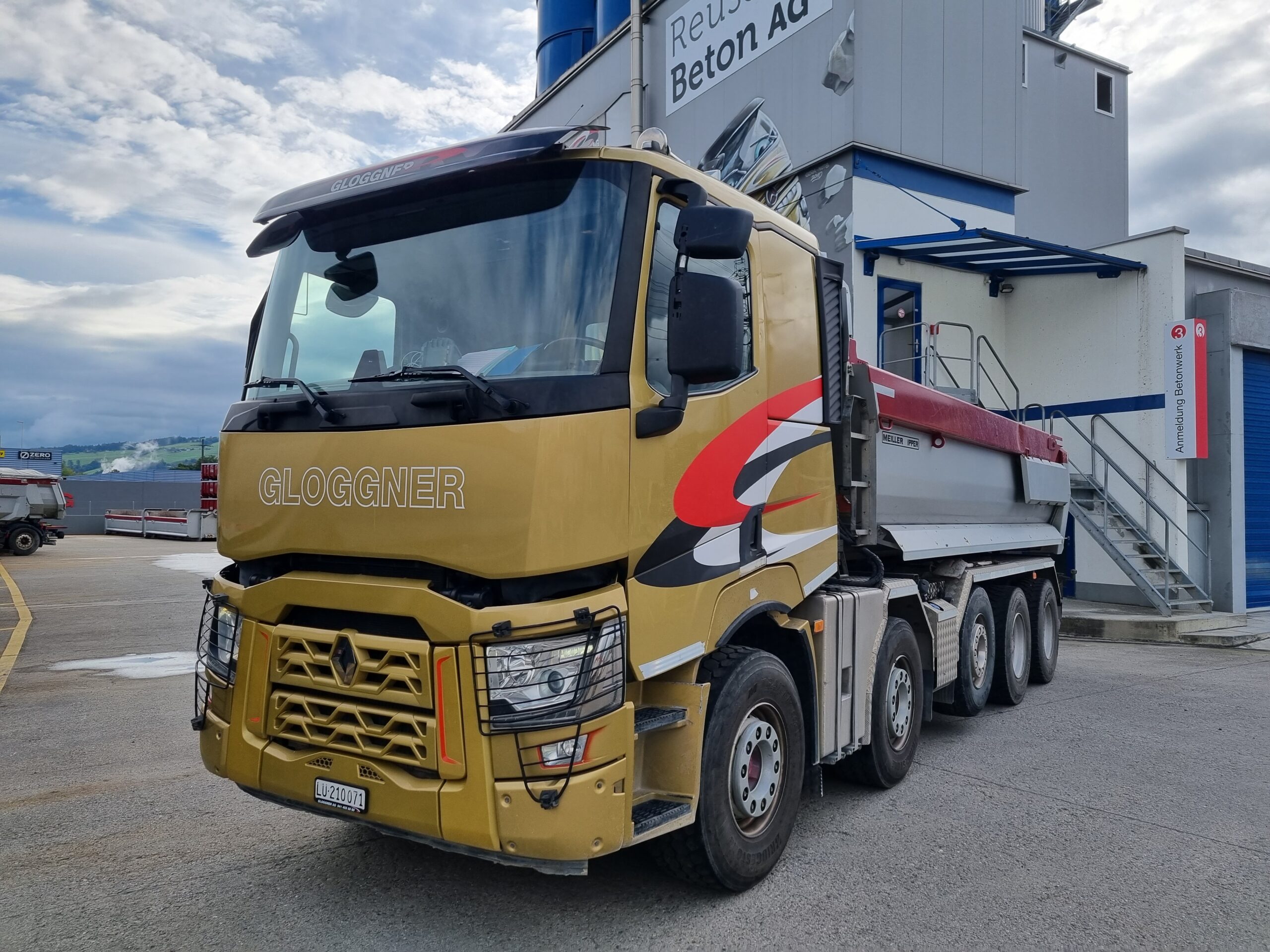 RENAULT / RENAULT TRUCKS, Renault C520 10x4 SWS Kipper & Betonmischer ...