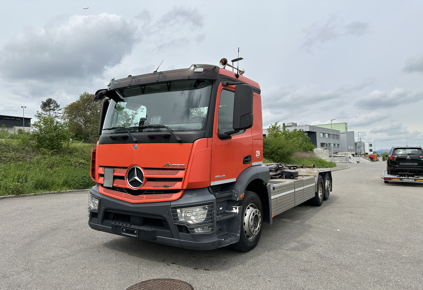 Lastwagen, Lieferwagen, Anhänger, Sattelauflieger, Bus kaufen und ...