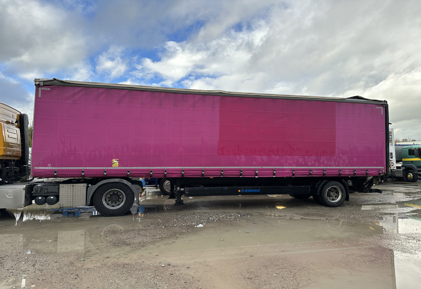 Lastwagen, Lieferwagen, Anhänger, Sattelauflieger, Bus kaufen und ...