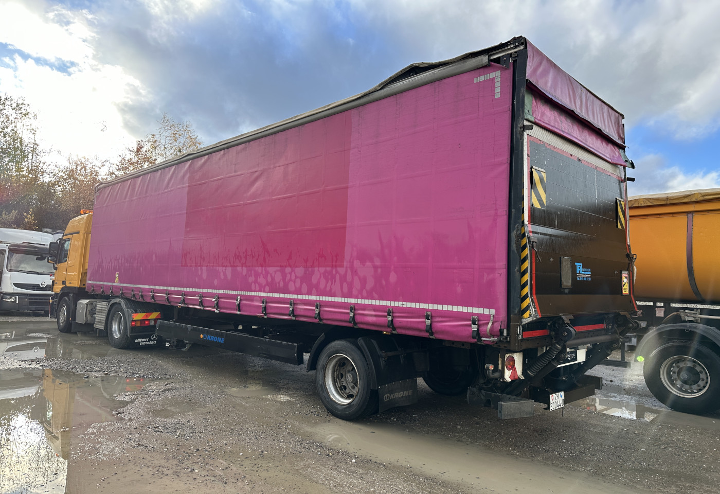 Lastwagen, Lieferwagen, Anhänger, Sattelauflieger, Bus kaufen und ...