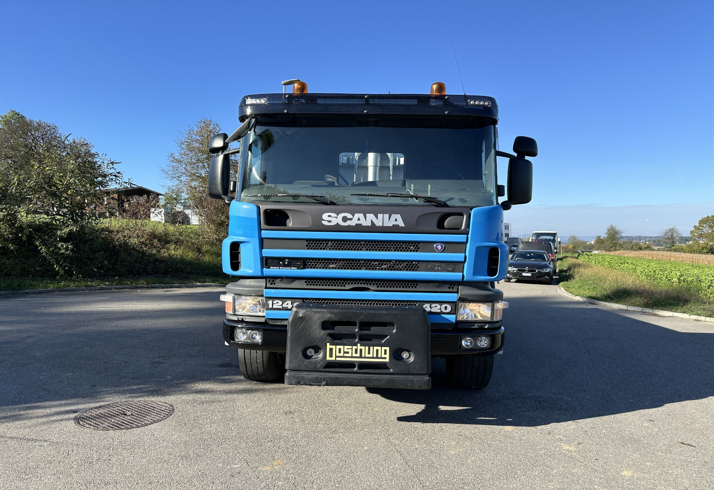 Lastwagen, Lieferwagen, Anhänger, Sattelauflieger, Bus kaufen und ...